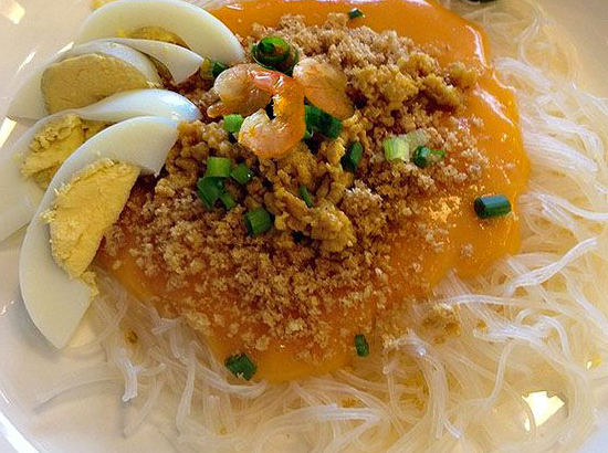 How to Make Filipino Pancit Recipe & Where to Buy Pancit Canton, Bihon